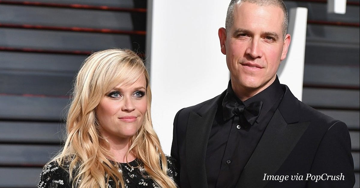 Reese Witherspoon Wearing Engagement Ring